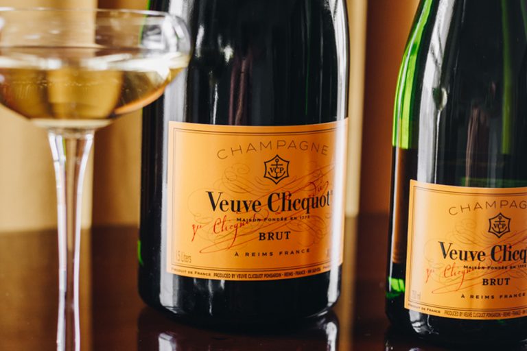 Sommelier Explains Types of Champagne: The Best Sparkling Wines - From ...